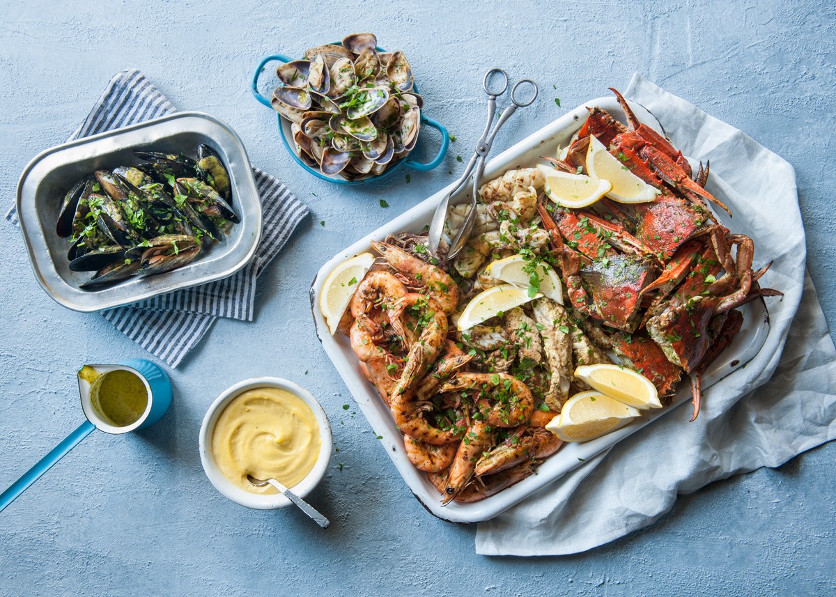 RECIPE: BARBECUED SEAFOOD PLATTER WITH LEMON & SAFFRON AIOLI - KIDDO Mag